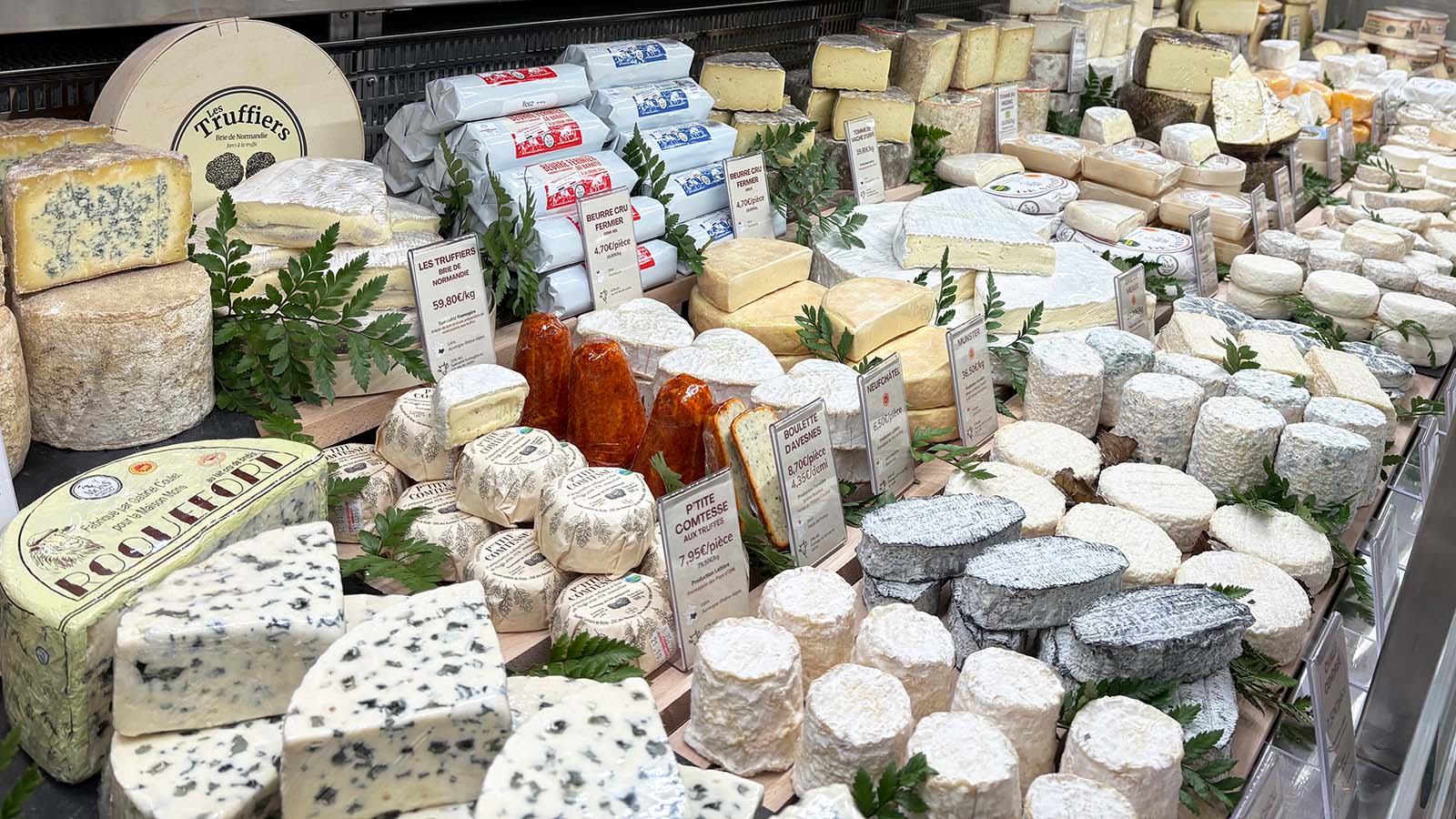 Un nouveau Comptoir à Fromages vient enrichir l’offre de la Maison ...